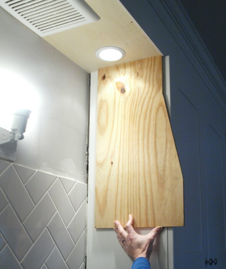 DIY Range Hood or how to build a custom range hood - SimplySwider.com