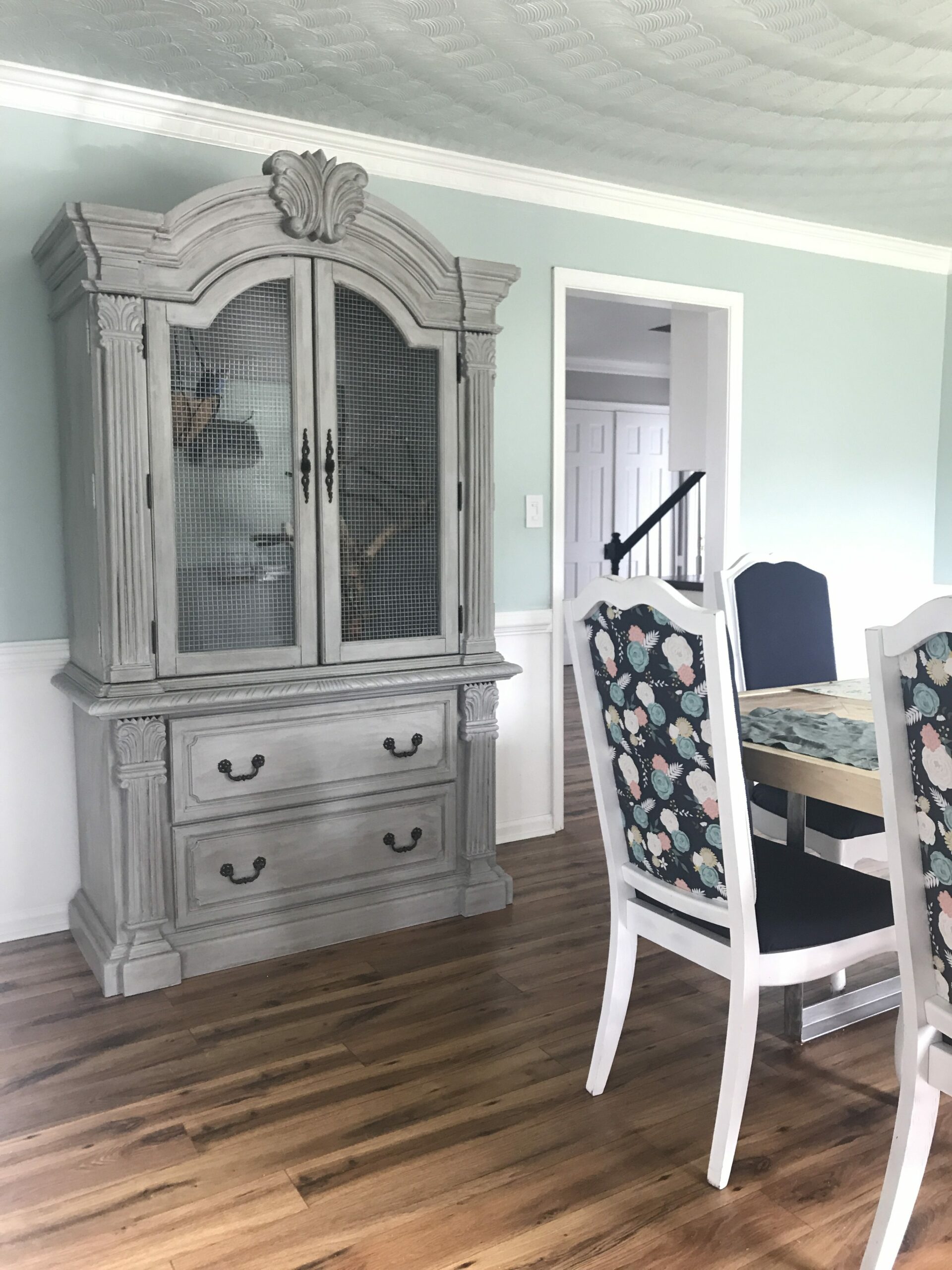 DIY Bird Aviary - SimplySwider.com