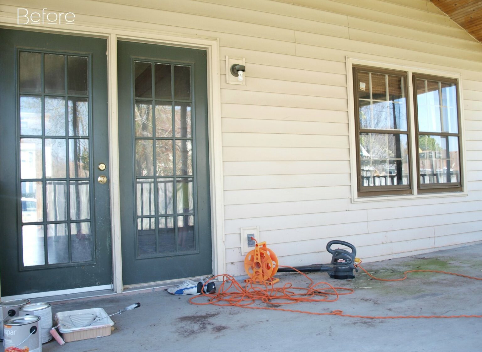 Outdoor Reclaimed Wood Floating Buffet - SimplySwider.com