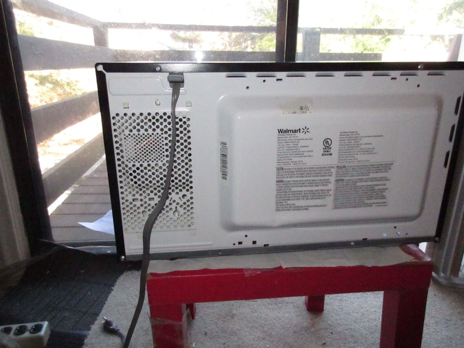 How Many Amps Does A Microwave Use - SimplySwider.com