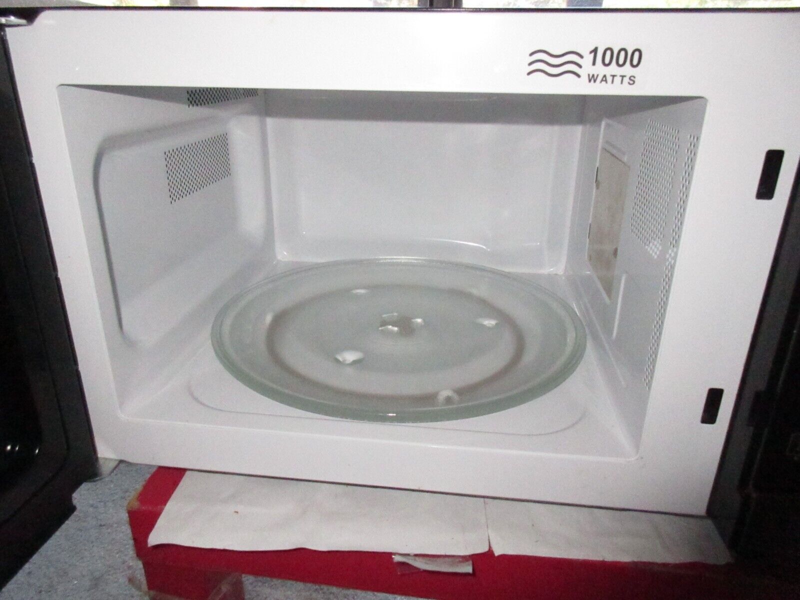 How Many Amps Does A Microwave Use - SimplySwider.com