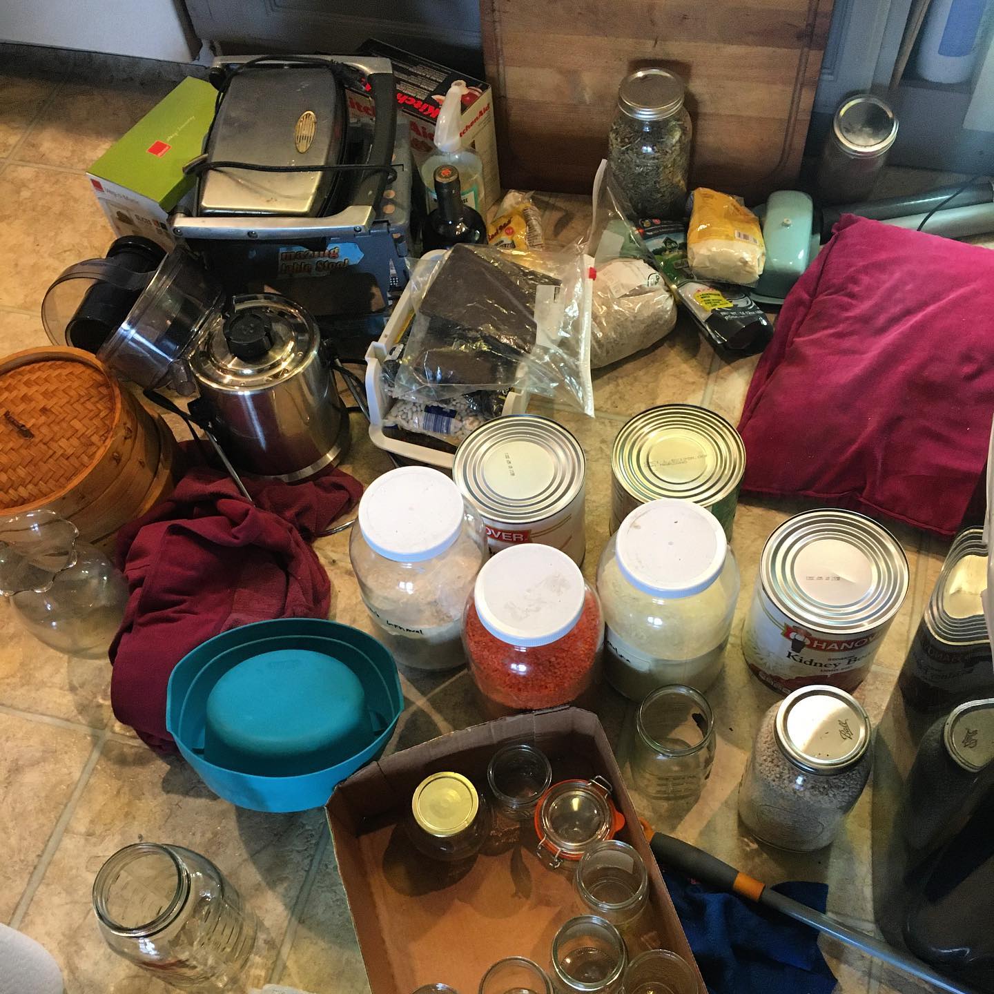 How To Organize Deep Pantry Shelves? Try These 5 Helpful Steps ...